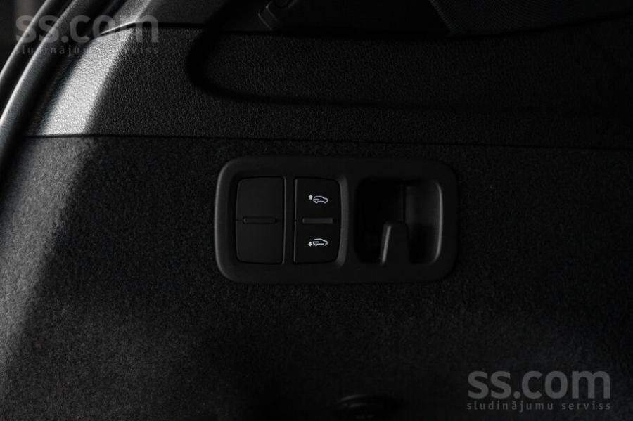 Pelēks Audi Q7 2026 Rīga, ar dzinēja tilpumu 3.00 L un nobraukumu 500 tūkst. km par 94380 €, foto 36 vietnē AUTOMOTO.COM.LV