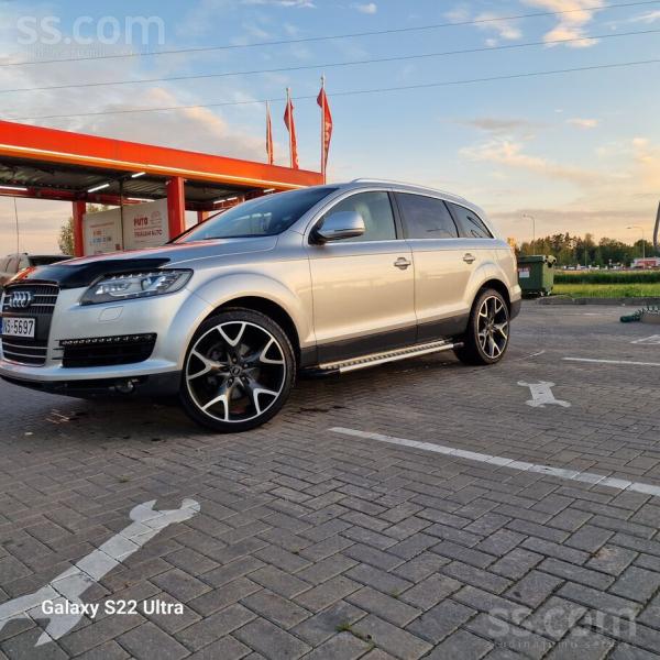 Pelēks Audi Q7 2007 Rīga, ar dzinēja tilpumu 4.20 L un nobraukumu 0 tūkst. km par 3500 €, foto 4 vietnē AUTOMOTO.COM.LV