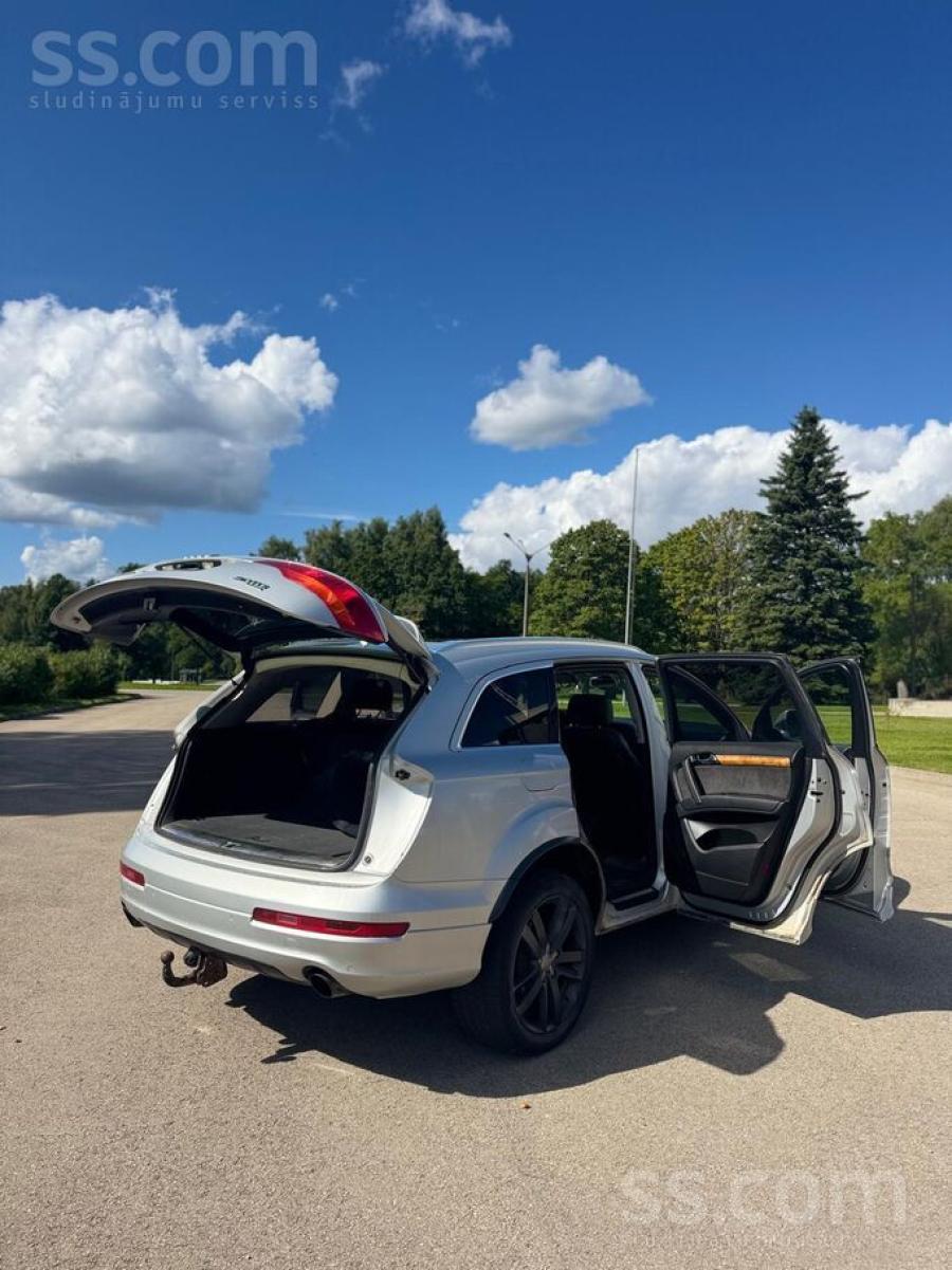Pelēks Audi Q7 2008 Cēsis, ar dzinēja tilpumu 3.00 L un nobraukumu 375 tūkst. km par 5800 €, foto 4 vietnē AUTOMOTO.COM.LV