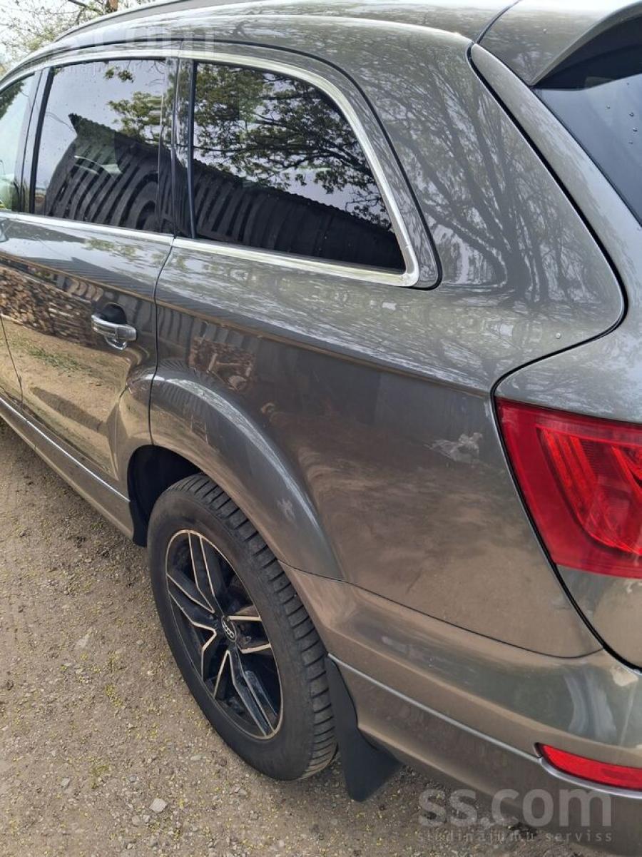 Grey Audi Q7 2014 in Talsi, with an engine capacity of 3.00 L and mileage of 165 thousand km for 23500 €, photo 3 on AUTOMOTO.COM.LV
