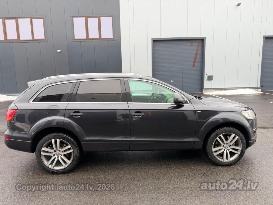 Grey Audi Q7 2008 in Tallinn, with an engine capacity of 3.00 L and mileage of 235 thousand km for 7499 €, photo 6 on AUTOMOTO.COM.LV