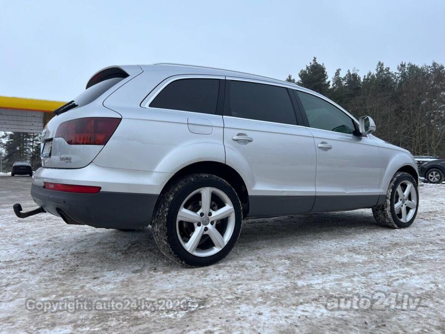 Grey Audi Q7 2006 in Narva, with an engine capacity of 3.00 L and mileage of 345 thousand km for 3799 €, photo 3 on AUTOMOTO.COM.LV