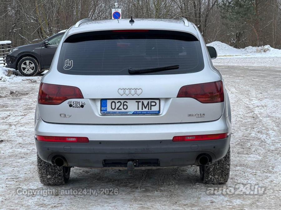 Grey Audi Q7 2006 in Narva, with an engine capacity of 3.00 L and mileage of 345 thousand km for 3799 €, photo 12 on AUTOMOTO.COM.LV
