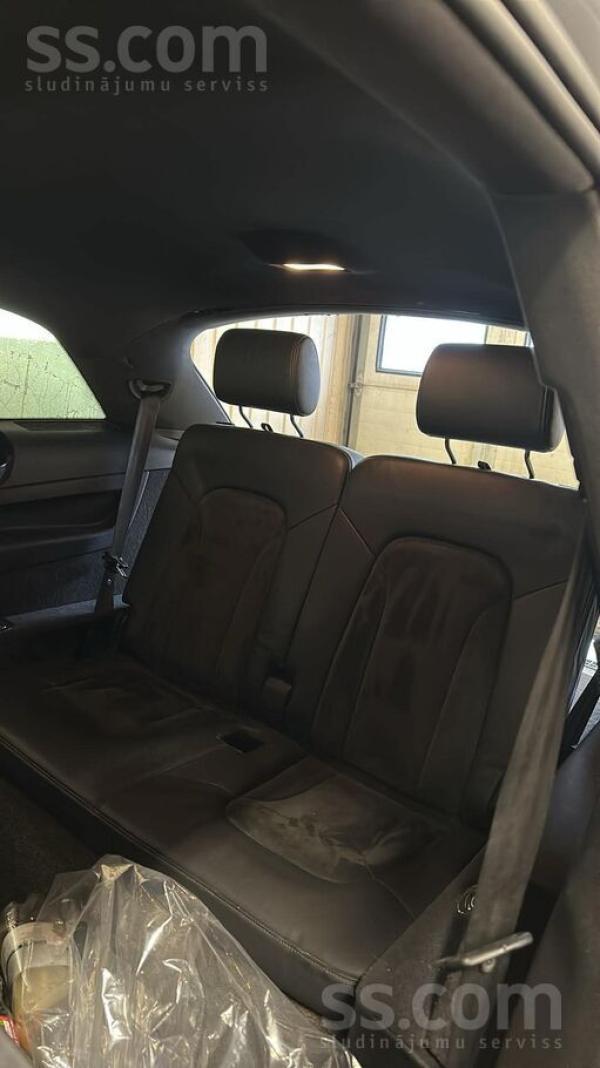 Pelēks Audi Q7 2006 Valmiera, ar dzinēja tilpumu 3.00 L un nobraukumu 300 tūkst. km par 1500 €, foto 5 vietnē AUTOMOTO.COM.LV