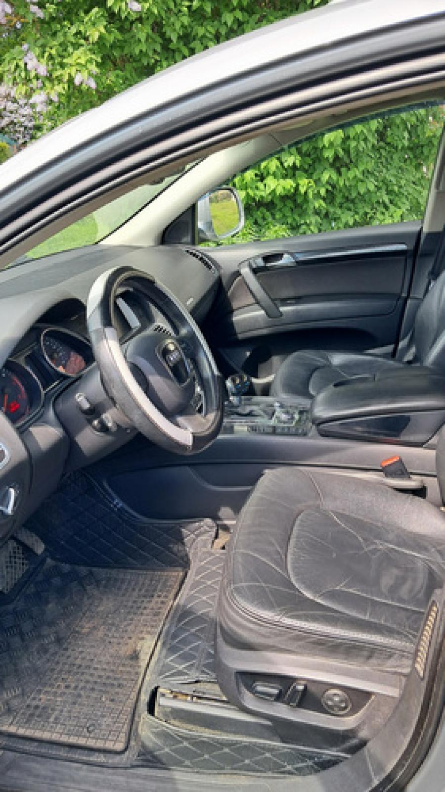Pelēks Audi Q7 2006 Kohtla-Jerve, ar dzinēja tilpumu 0.00 L un nobraukumu 309 tūkst. km par 6000 €, foto 7 vietnē AUTOMOTO.COM.LV