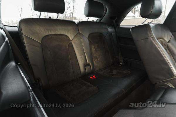 Grey Audi Q7 2007 in Tartu, with an engine capacity of 3.00 L and mileage of 297 thousand km for 6500 €, photo 11 on AUTOMOTO.COM.LV