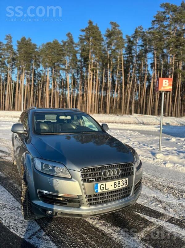 Grey Audi Q7 2007 in Riga, with an engine capacity of 3.00 L and mileage of 336 thousand km for 5000 €, photo 2 on AUTOMOTO.COM.LV