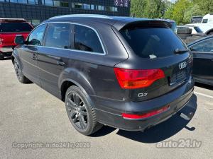 Grey Audi Q7 2009 in Tartu, with an engine capacity of 3.00 L and mileage of 195 thousand km for 6999 €, photo 5 on AUTOMOTO.COM.LV