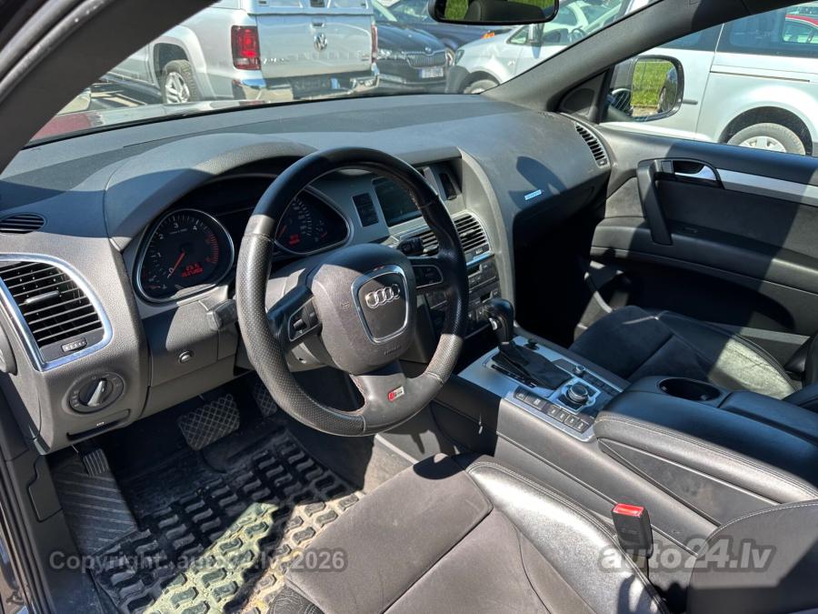 Grey Audi Q7 2009 in Tartu, with an engine capacity of 3.00 L and mileage of 195 thousand km for 6999 €, photo 6 on AUTOMOTO.COM.LV
