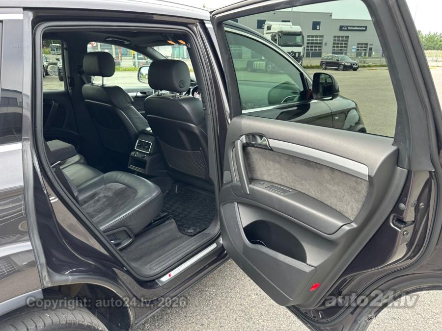 Pelēks Audi Q7 2009 Tartu, ar dzinēja tilpumu 3.00 L un nobraukumu 195 tūkst. km par 9999 €, foto 17 vietnē AUTOMOTO.COM.LV