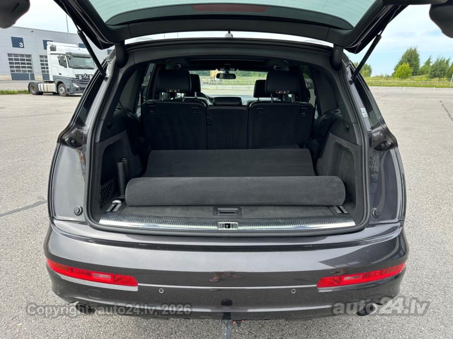 Pelēks Audi Q7 2009 Tartu, ar dzinēja tilpumu 3.00 L un nobraukumu 195 tūkst. km par 9999 €, foto 21 vietnē AUTOMOTO.COM.LV
