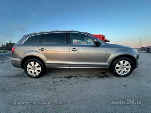 Grey Audi Q7 2010 in Tallinn, with an engine capacity of 3.00 L and mileage of 226 thousand km for 10000 €, photo 3 on AUTOMOTO.COM.LV