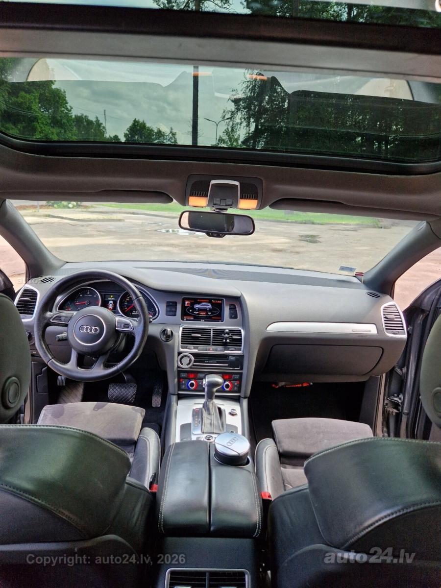 Grey Audi Q7 2012 in Riga, with an engine capacity of 3.00 L and mileage of 290 thousand km for 13200 €, photo 7 on AUTOMOTO.COM.LV