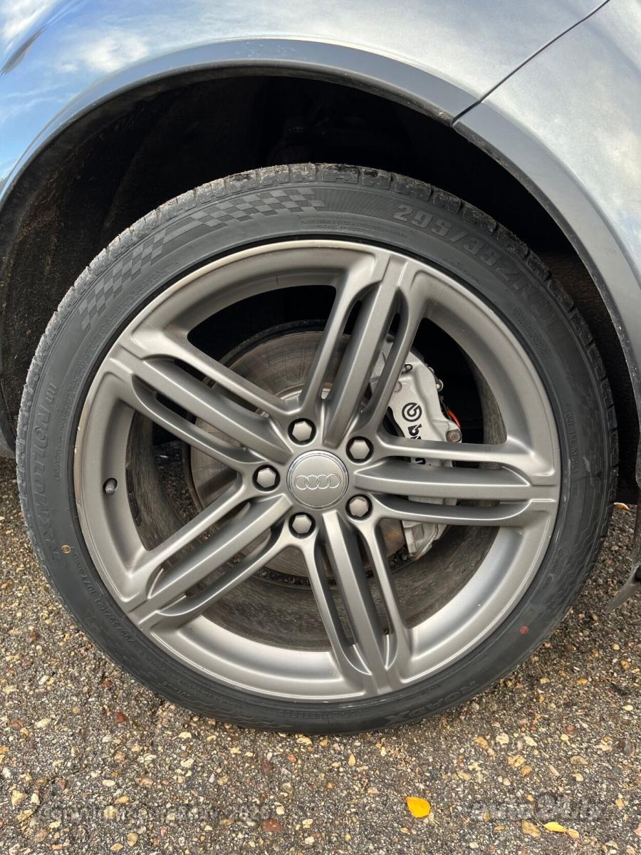 Grey Audi Q7 2012 in Tallinn, with an engine capacity of 4.20 L and mileage of 400 thousand km for 16500 €, photo 9 on AUTOMOTO.COM.LV