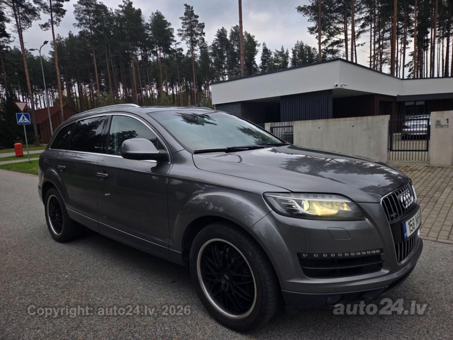 Pelēks Audi Q7 2012 Tallina, ar dzinēja tilpumu 3.00 L un nobraukumu 293 tūkst. km par 10900 €, foto 1 vietnē AUTOMOTO.COM.LV