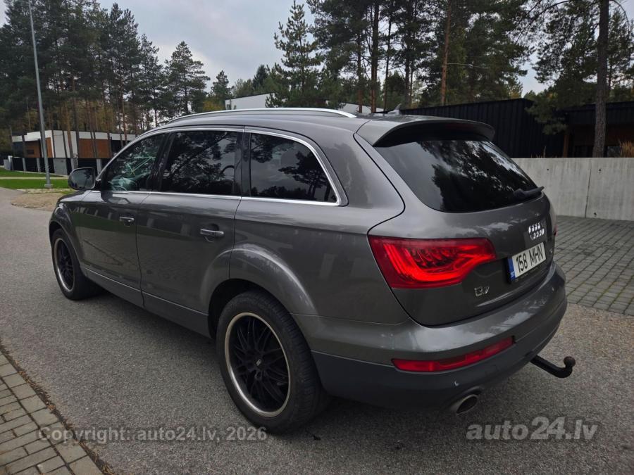 Pelēks Audi Q7 2012 Tallina, ar dzinēja tilpumu 3.00 L un nobraukumu 293 tūkst. km par 10900 €, foto 5 vietnē AUTOMOTO.COM.LV