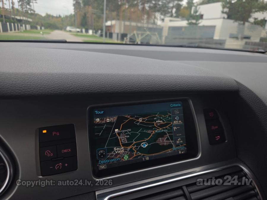 Pelēks Audi Q7 2012 Tallina, ar dzinēja tilpumu 3.00 L un nobraukumu 293 tūkst. km par 10900 €, foto 20 vietnē AUTOMOTO.COM.LV