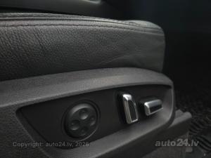 Pelēks Audi Q7 2012 Tallina, ar dzinēja tilpumu 3.00 L un nobraukumu 293 tūkst. km par 10900 €, foto 27 vietnē AUTOMOTO.COM.LV