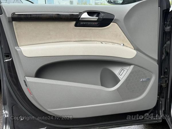 Grey Audi Q7 2014 in Tallinn, with an engine capacity of 3.00 L and mileage of 113 thousand km for 19995 €, photo 11 on AUTOMOTO.COM.LV