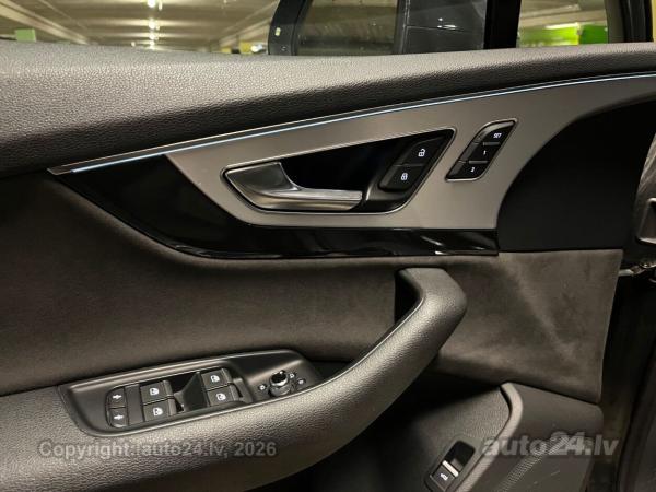 Pelēks Audi Q7 2015 Tallina, ar dzinēja tilpumu 3.00 L un nobraukumu 280 tūkst. km par 19500 €, foto 11 vietnē AUTOMOTO.COM.LV