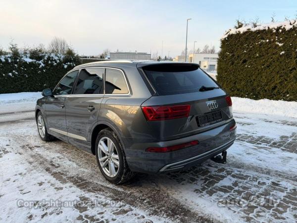 Grey Audi Q7 2016 in Parnu, with an engine capacity of 2.97 L and mileage of 197 thousand km for 23800 €, photo 4 on AUTOMOTO.COM.LV