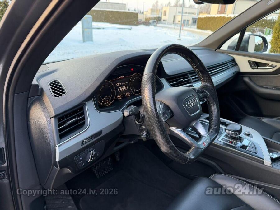 Grey Audi Q7 2016 in Parnu, with an engine capacity of 2.97 L and mileage of 197 thousand km for 23800 €, photo 8 on AUTOMOTO.COM.LV