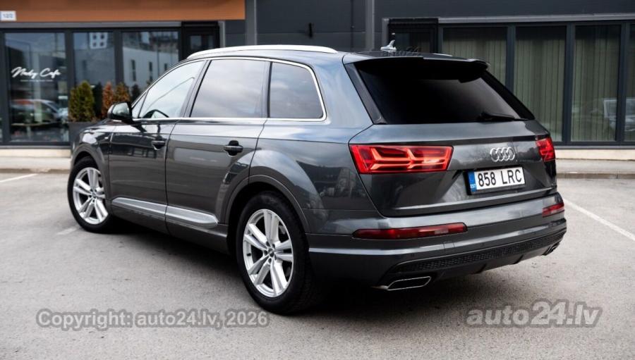 Grey Audi Q7 2016 in Tallinn, with an engine capacity of 3.00 L and mileage of 275 thousand km for 21500 €, photo 4 on AUTOMOTO.COM.LV