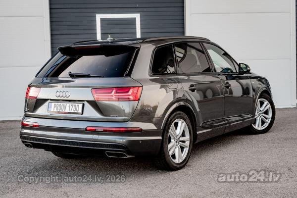 Grey Audi Q7 2016 in Parnu, with an engine capacity of 3.00 L and mileage of 160 thousand km for 27900 €, photo 9 on AUTOMOTO.COM.LV