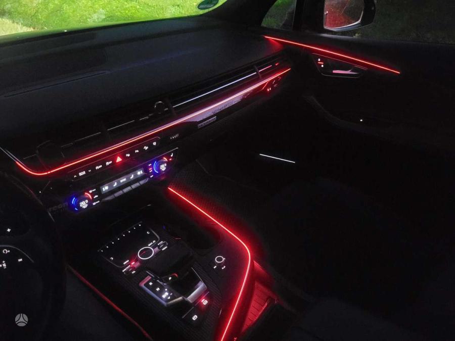 Pelēks Audi Q7 2016 Marijampole, ar dzinēja tilpumu 0.00 L un nobraukumu 263 tūkst. km par 31500 €, foto 9 vietnē AUTOMOTO.COM.LV