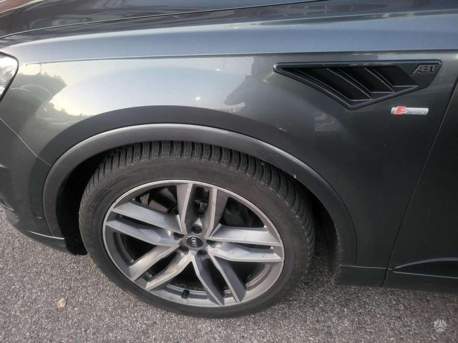 Pelēks Audi Q7 2016 Marijampole, ar dzinēja tilpumu 0.00 L un nobraukumu 263 tūkst. km par 31500 €, foto 13 vietnē AUTOMOTO.COM.LV