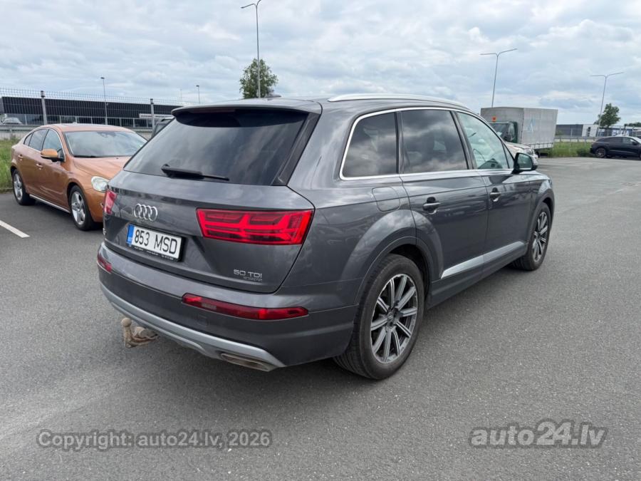 Grey Audi Q7 2018 in Tallinn, with an engine capacity of 3.00 L and mileage of 143 thousand km for 28990 €, photo 3 on AUTOMOTO.COM.LV