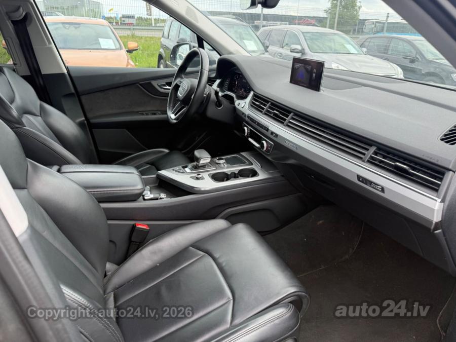 Grey Audi Q7 2018 in Tallinn, with an engine capacity of 3.00 L and mileage of 143 thousand km for 28990 €, photo 6 on AUTOMOTO.COM.LV