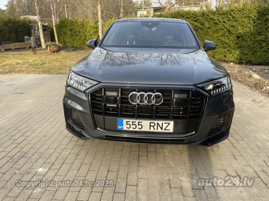 Grey Audi Q7 2020 in Tallinn, with an engine capacity of 3.00 L and mileage of 140 thousand km for 48900 €, photo 6 on AUTOMOTO.COM.LV