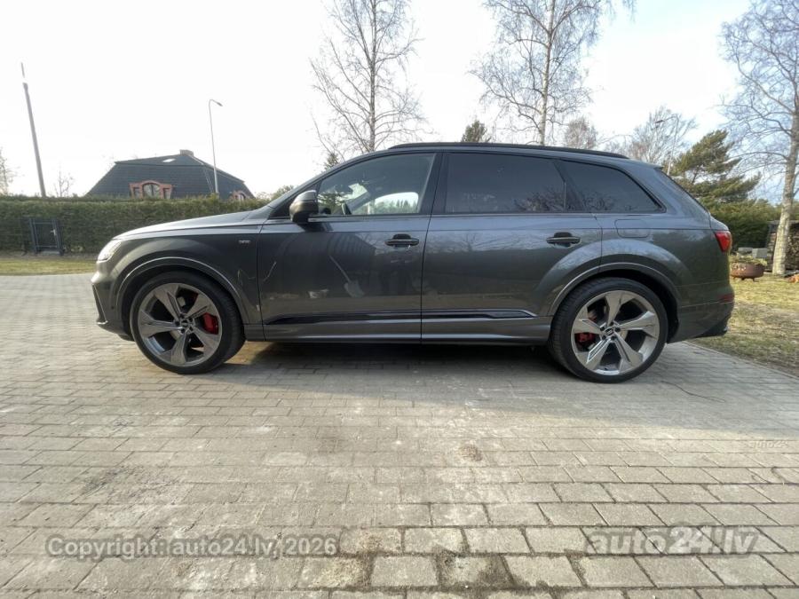Pelēks Audi Q7 2020 Tallina, ar dzinēja tilpumu 3.00 L un nobraukumu 141 tūkst. km par 39999 €, foto 16 vietnē AUTOMOTO.COM.LV