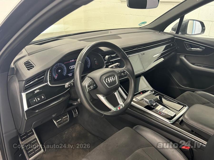 Grey Audi Q7 2021 in Parnu, with an engine capacity of 3.00 L and mileage of 136 thousand km for 56500 €, photo 5 on AUTOMOTO.COM.LV