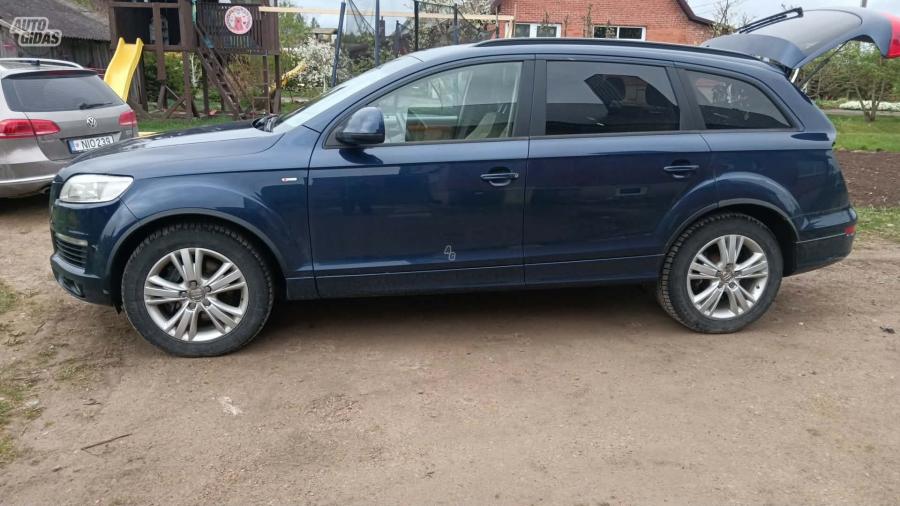 Audi Q7 2009 in Pakruojis, with an engine capacity of 4.20 L and mileage of 340 thousand km for 5500 €, photo 1 on AUTOMOTO.COM.LV