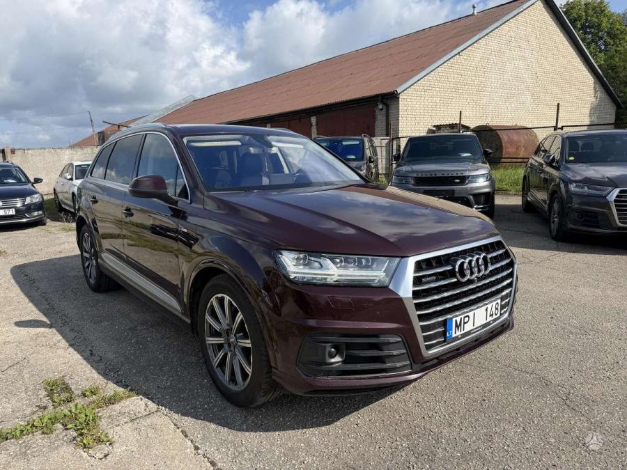 Red Audi Q7 2016 in Telschi, with an engine capacity of 2.97 L and mileage of 254 thousand km for 22900 €, photo 4 on AUTOMOTO.COM.LV