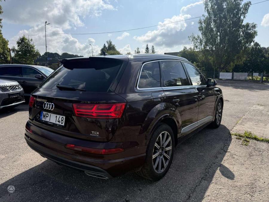 Red Audi Q7 2016 in Telschi, with an engine capacity of 2.97 L and mileage of 254 thousand km for 22900 €, photo 6 on AUTOMOTO.COM.LV