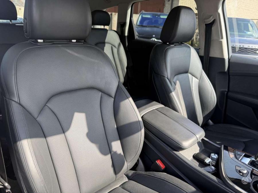 Red Audi Q7 2016 in Telschi, with an engine capacity of 2.97 L and mileage of 254 thousand km for 22900 €, photo 23 on AUTOMOTO.COM.LV
