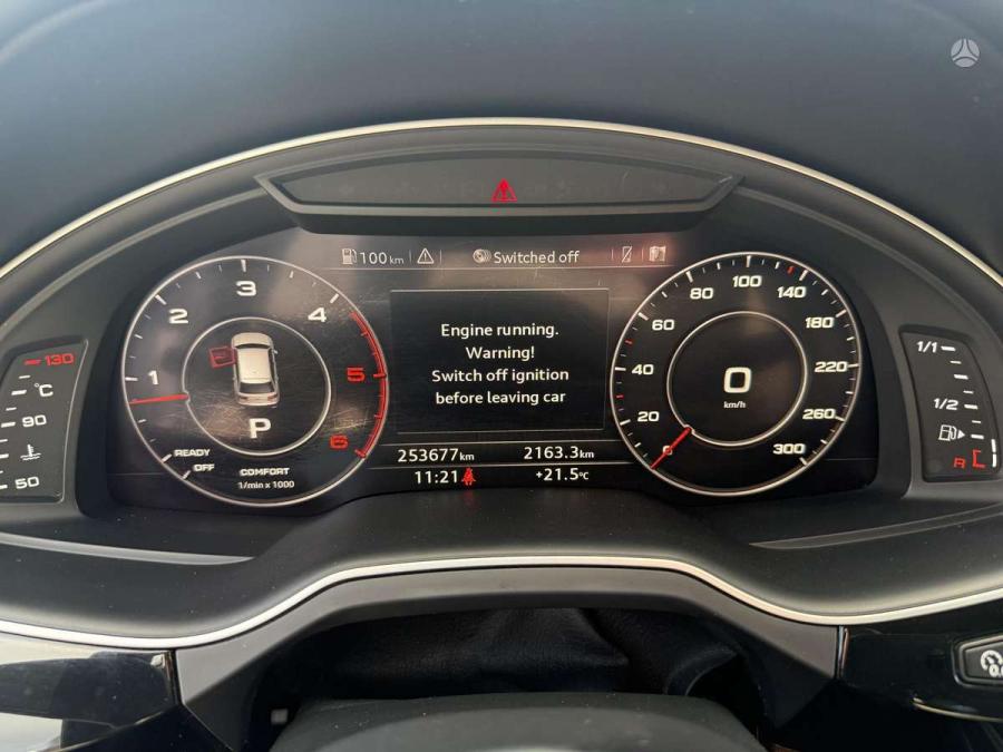 Red Audi Q7 2016 in Telschi, with an engine capacity of 2.97 L and mileage of 254 thousand km for 22900 €, photo 31 on AUTOMOTO.COM.LV