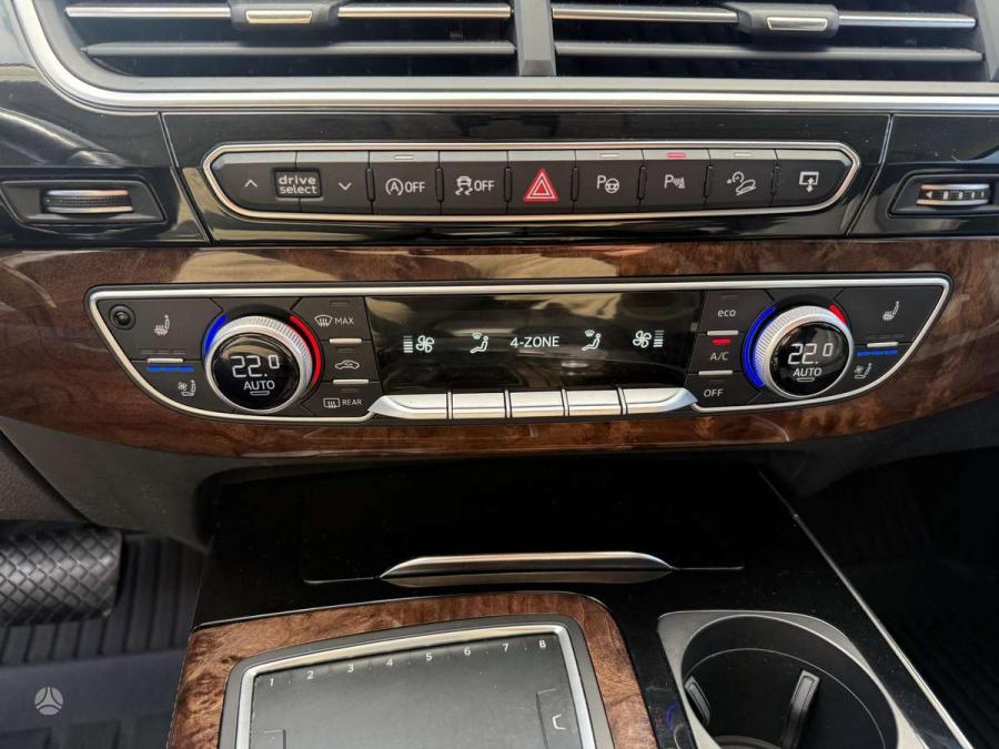 Red Audi Q7 2016 in Telschi, with an engine capacity of 2.97 L and mileage of 254 thousand km for 22900 €, photo 38 on AUTOMOTO.COM.LV