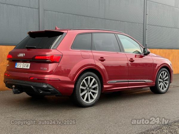 Sarkans Audi Q7 2022 Tallina, ar dzinēja tilpumu 3.00 L un nobraukumu 113 tūkst. km par 51900 €, foto 2 vietnē AUTOMOTO.COM.LV