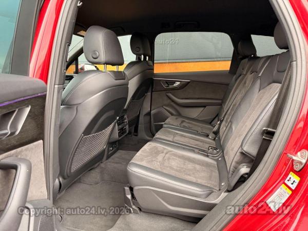 Sarkans Audi Q7 2022 Tallina, ar dzinēja tilpumu 3.00 L un nobraukumu 113 tūkst. km par 51900 €, foto 10 vietnē AUTOMOTO.COM.LV