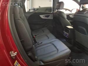 Red Audi Q7 2025 in Riga, with an engine capacity of 3.00 L and mileage of 11 thousand km for 67900 €, photo 11 on AUTOMOTO.COM.LV