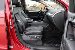 Sarkans Audi Q7 2014 Tallina, ar dzinēja tilpumu 3.00 L un nobraukumu 260 tūkst. km par 9999 €, foto 16 vietnē AUTOMOTO.COM.LV