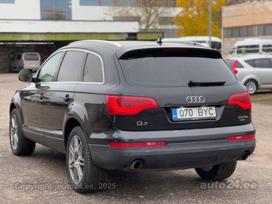 Audi Q7 2006 in Narva, with an engine capacity of 3.00 L and mileage of 352 thousand km for 5100 €, photo 7 on AUTOMOTO.COM.LV