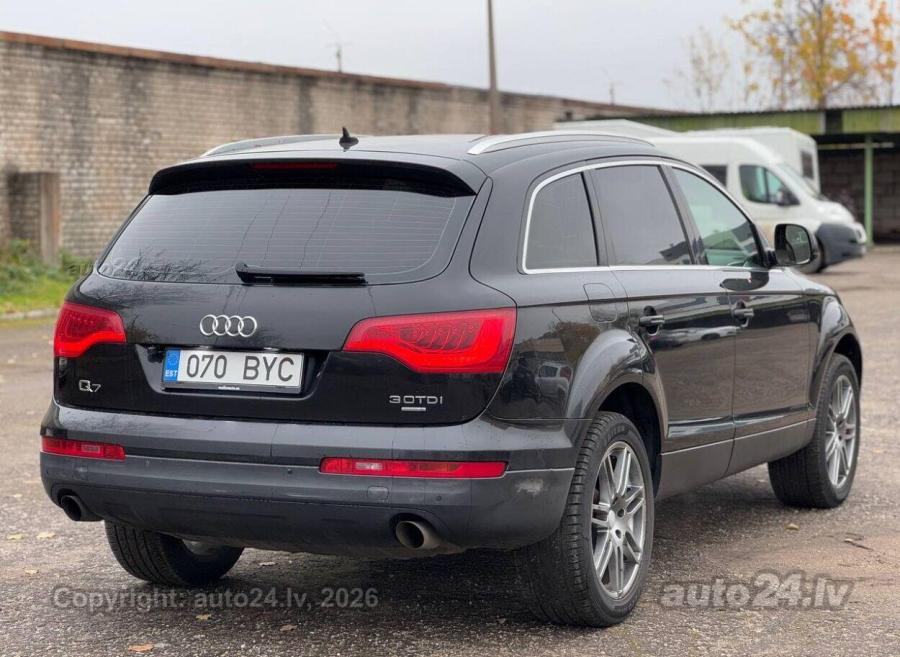 Audi Q7 2006 in Narva, with an engine capacity of 3.00 L and mileage of 352 thousand km for 5100 €, photo 5 on AUTOMOTO.COM.LV