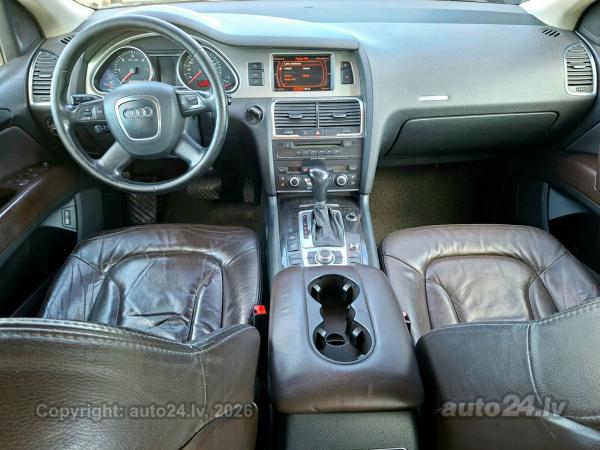 Audi Q7 2006 Tartu vietnē Audi Q7 2006 Tartu, ar dzinēja tilpumu 3.00 L un nobraukumu 334 tūkst. km par 5990 €, foto 6 vietnē AUTOMOTO.COM.LV