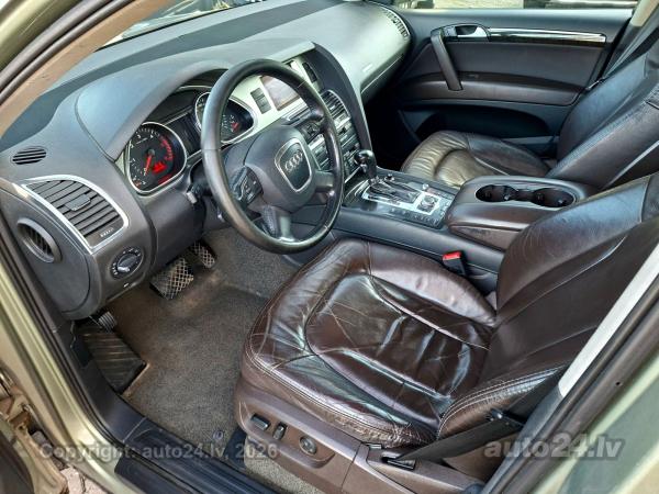 Audi Q7 2006 Tartu vietnē Audi Q7 2006 Tartu, ar dzinēja tilpumu 3.00 L un nobraukumu 334 tūkst. km par 5990 €, foto 7 vietnē AUTOMOTO.COM.LV