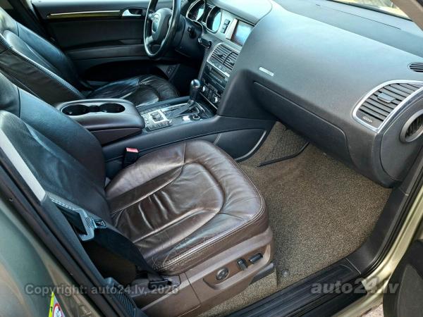Audi Q7 2006 Tartu vietnē Audi Q7 2006 Tartu, ar dzinēja tilpumu 3.00 L un nobraukumu 334 tūkst. km par 5990 €, foto 8 vietnē AUTOMOTO.COM.LV